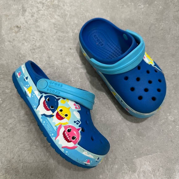 CROCS | Shoes | Crocs Unisexchild Kids Baby Shark Band Clog Blue Size ...